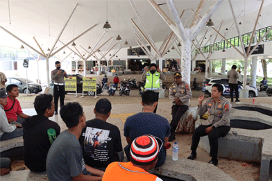 Penyuluhan dan Sosialisasi Keselamatan Berkendara Digelar Satlantas Polresta Jayapura Kota ...