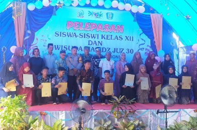 Meriah, Pelepasan Para Pelajar dan Wisuda Hafidz Jus 30 SMAN 19 Bone – majalahfakta.id